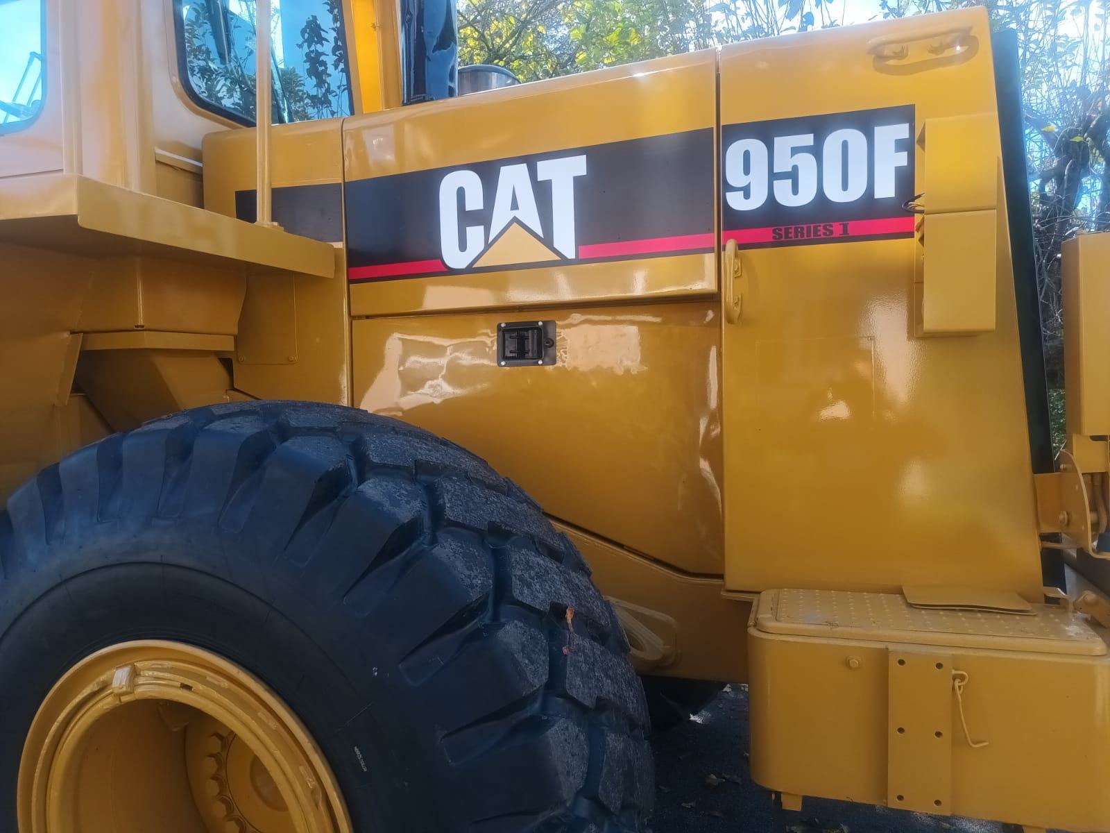 CATERPILLAR 950 F1 - TOP STANJE!!