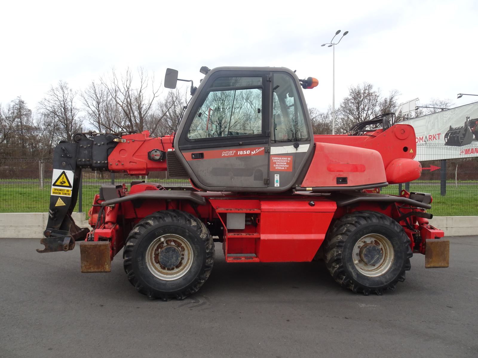 Roto teleskopski viličar Manitou MRT 1850