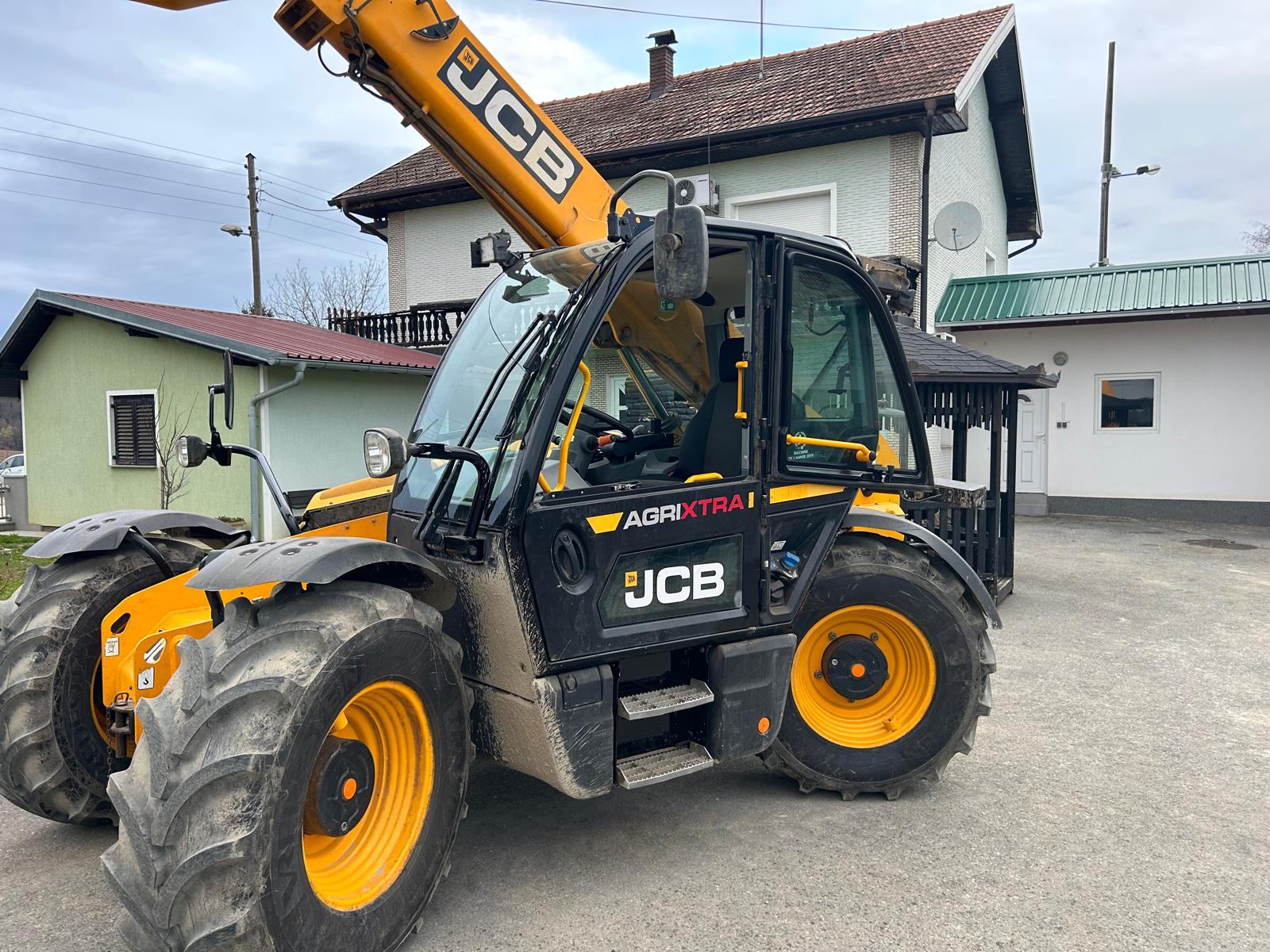 Teleskopski utovarivač JCB 532-70
