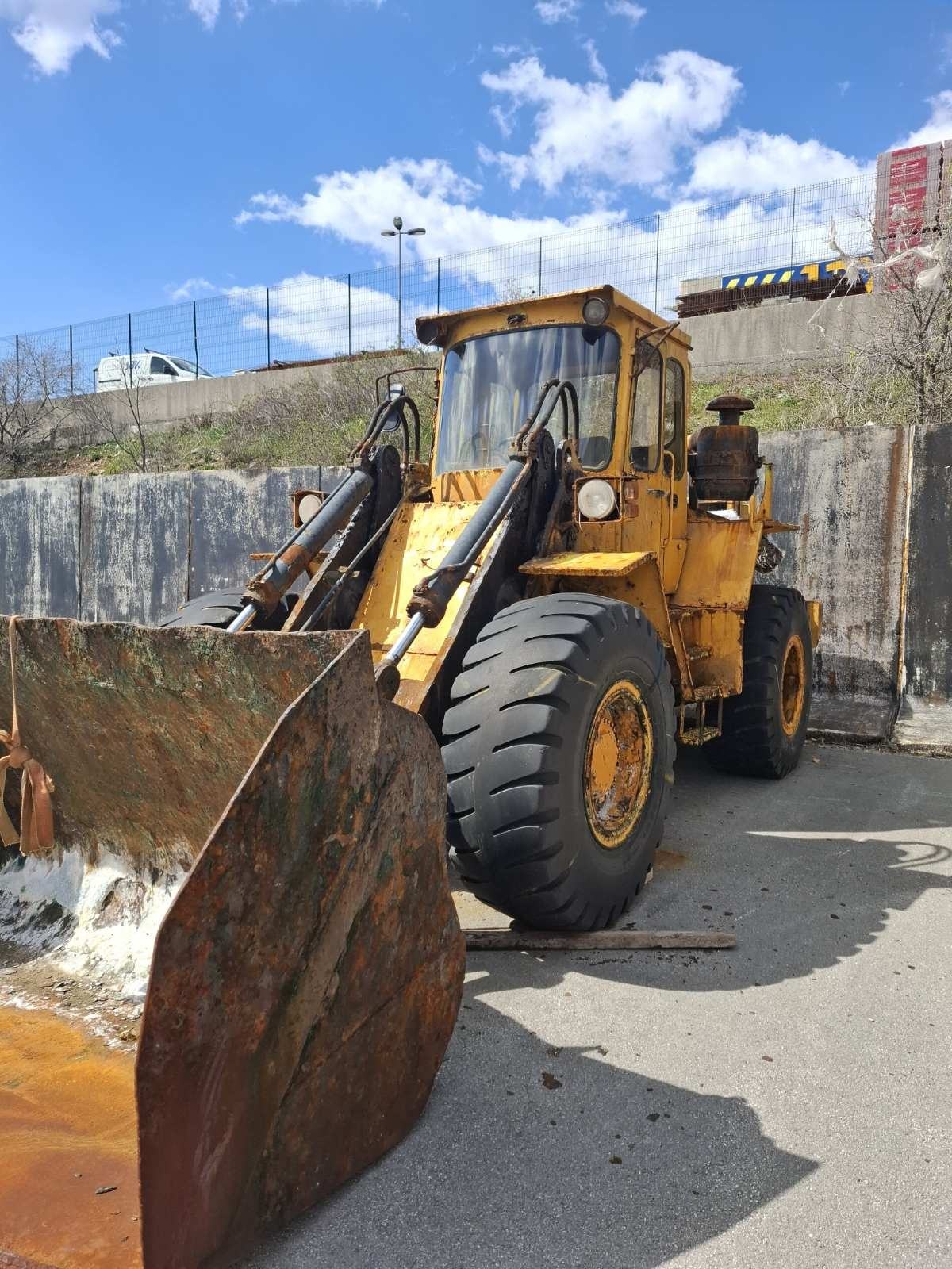 VOLVO L90