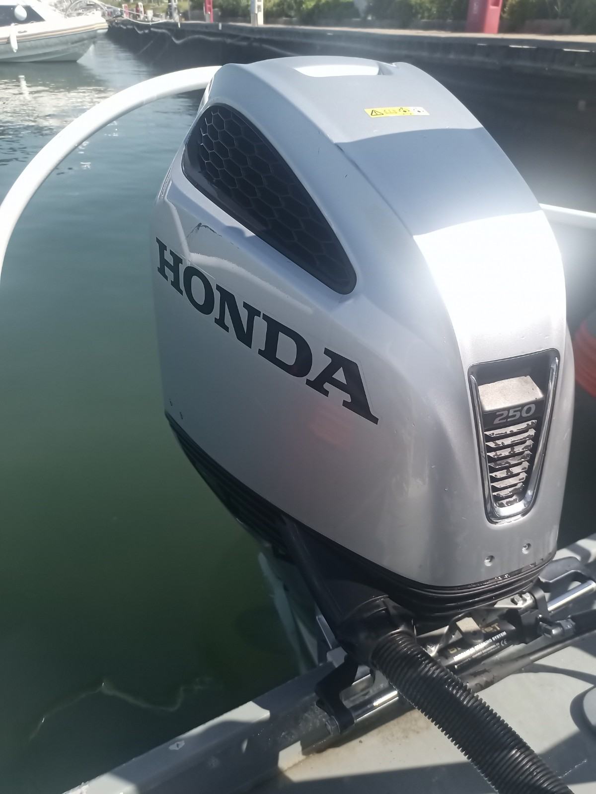 HONDA BF 250 D XRU, 2021 g. 170 h rada