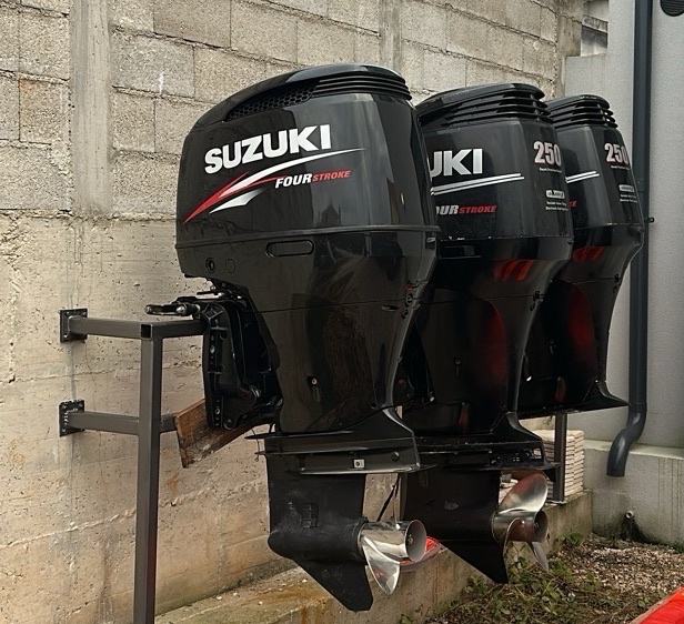Suzuki df 250 x2 u paru top stanje
