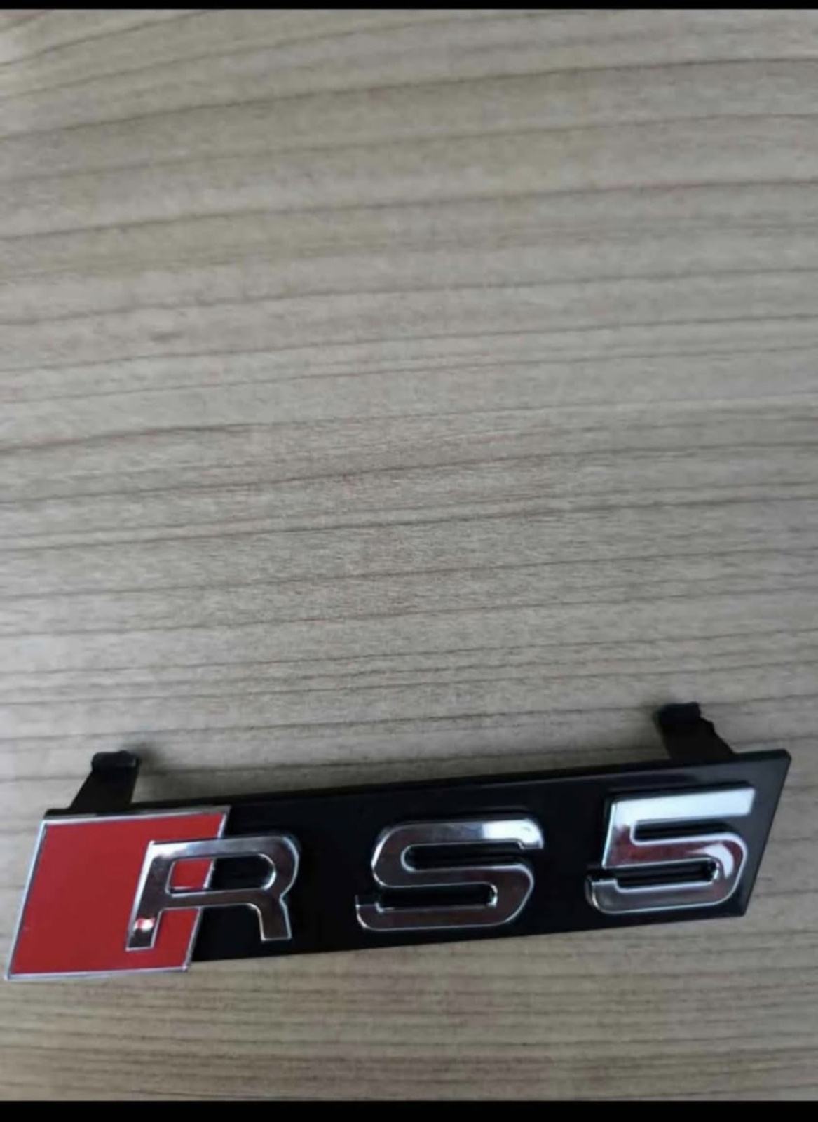 Audi RS5 emblem