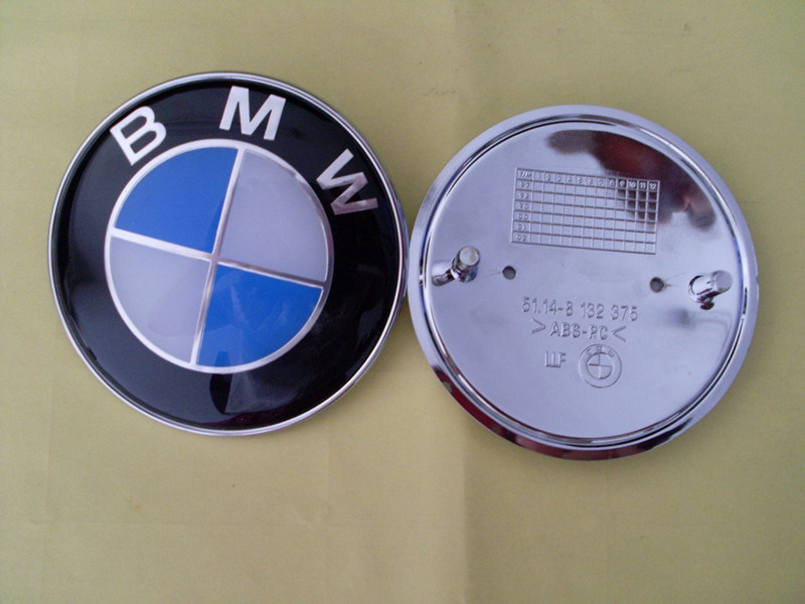 BMW znak haube, bunkera, EMBLEM 82mm i 74mm NOVO!