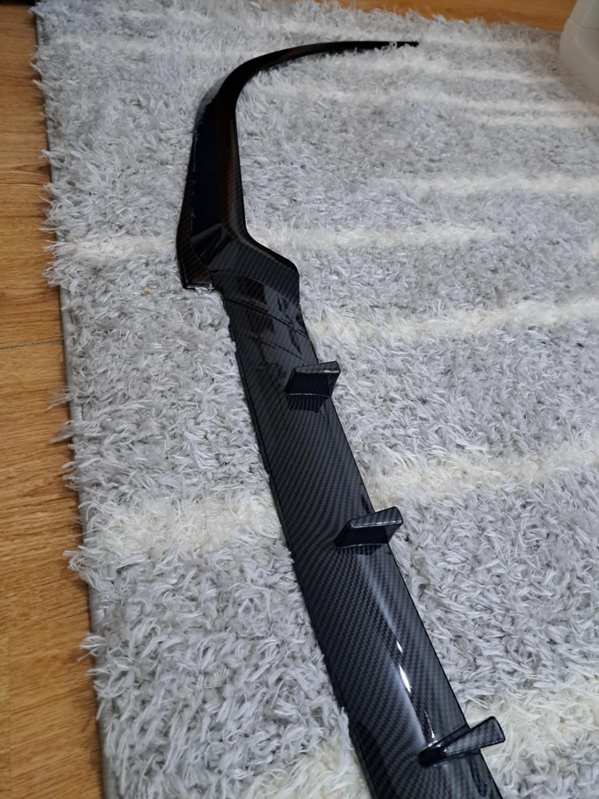 Carbon Cupra Lip