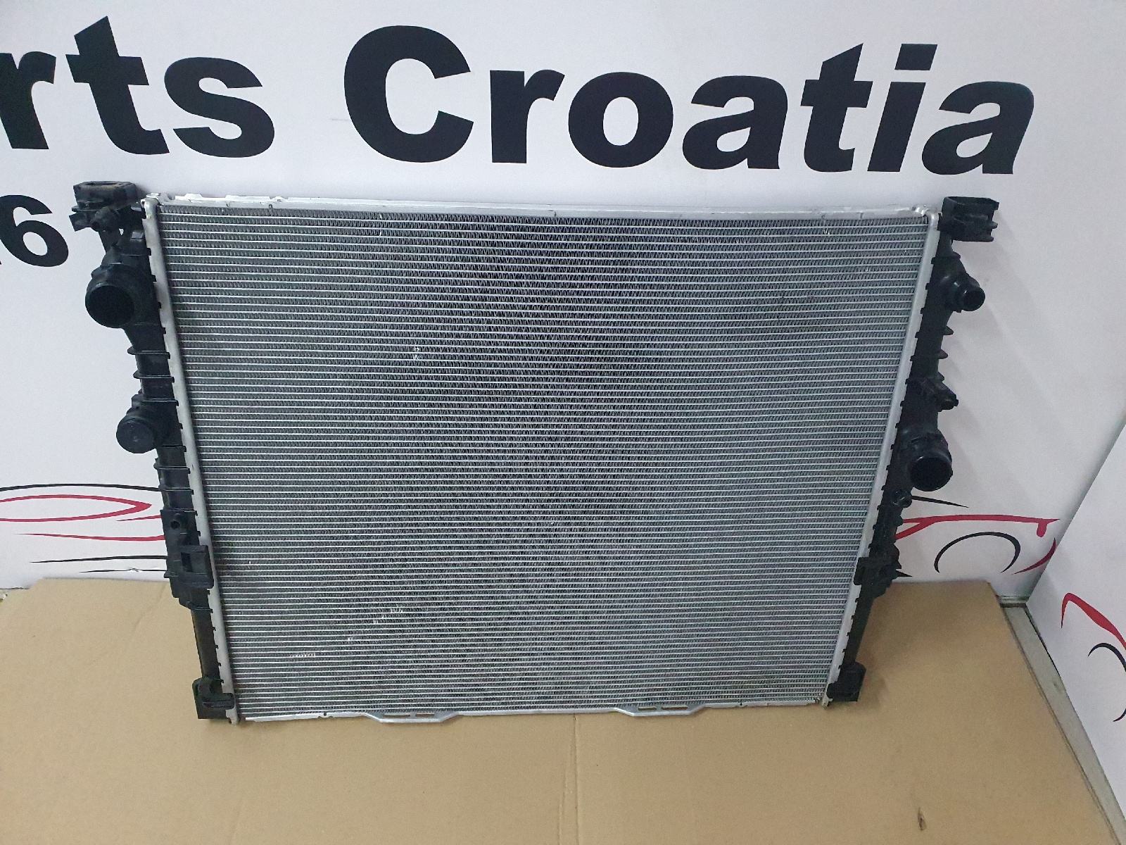 BMW G14 850I HLADNJAK VODE 9425861 17119425861