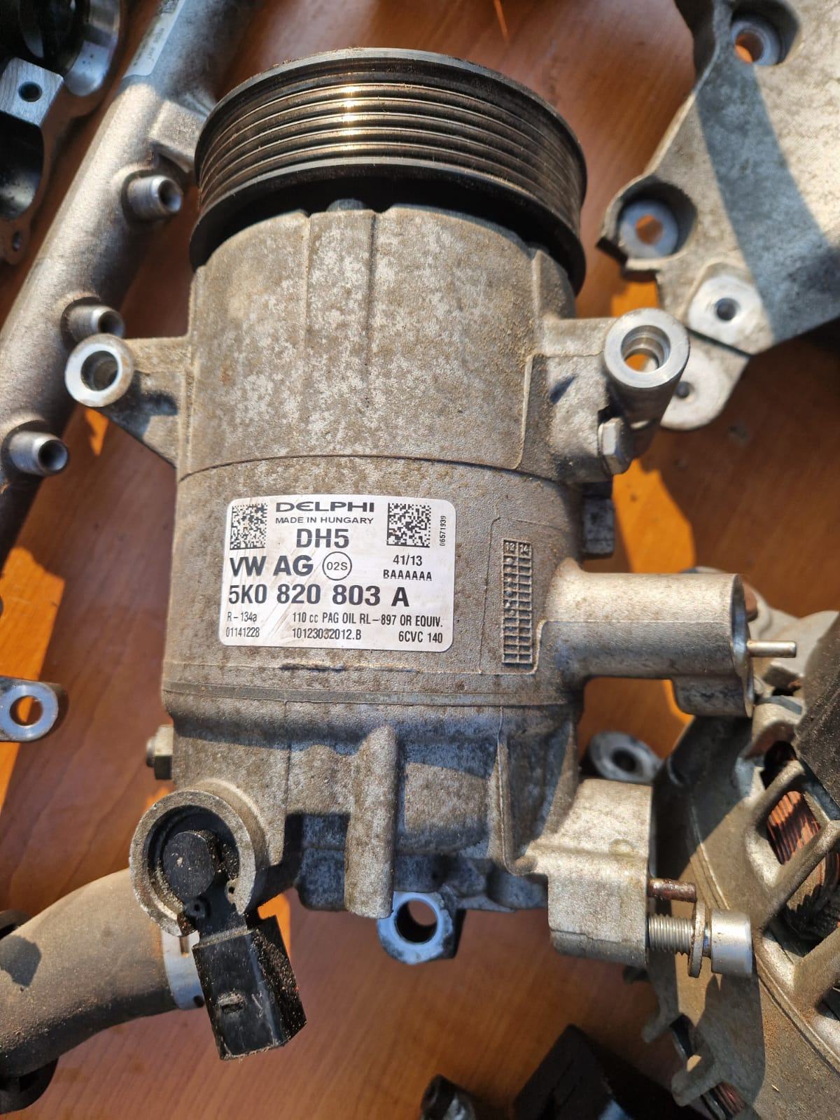 Kompresor klime 5K0 820 803