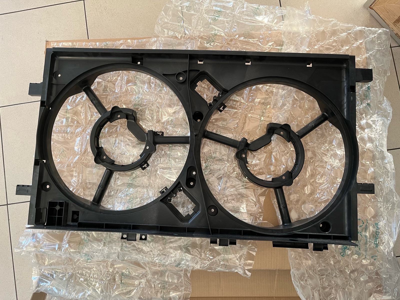 Nosač ventilatora Opel Insignia A - NOVO ORIGINAL OPEL OE 13241739