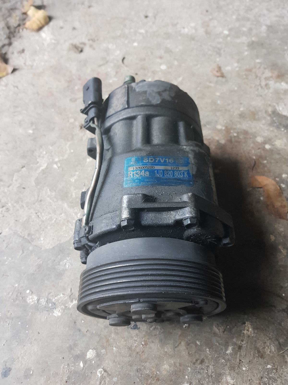 VW Golf 4 1.9tdi 101ks kompresor klime