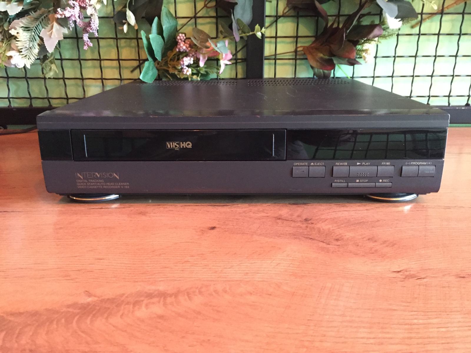 Video rekorder Intervision V-193