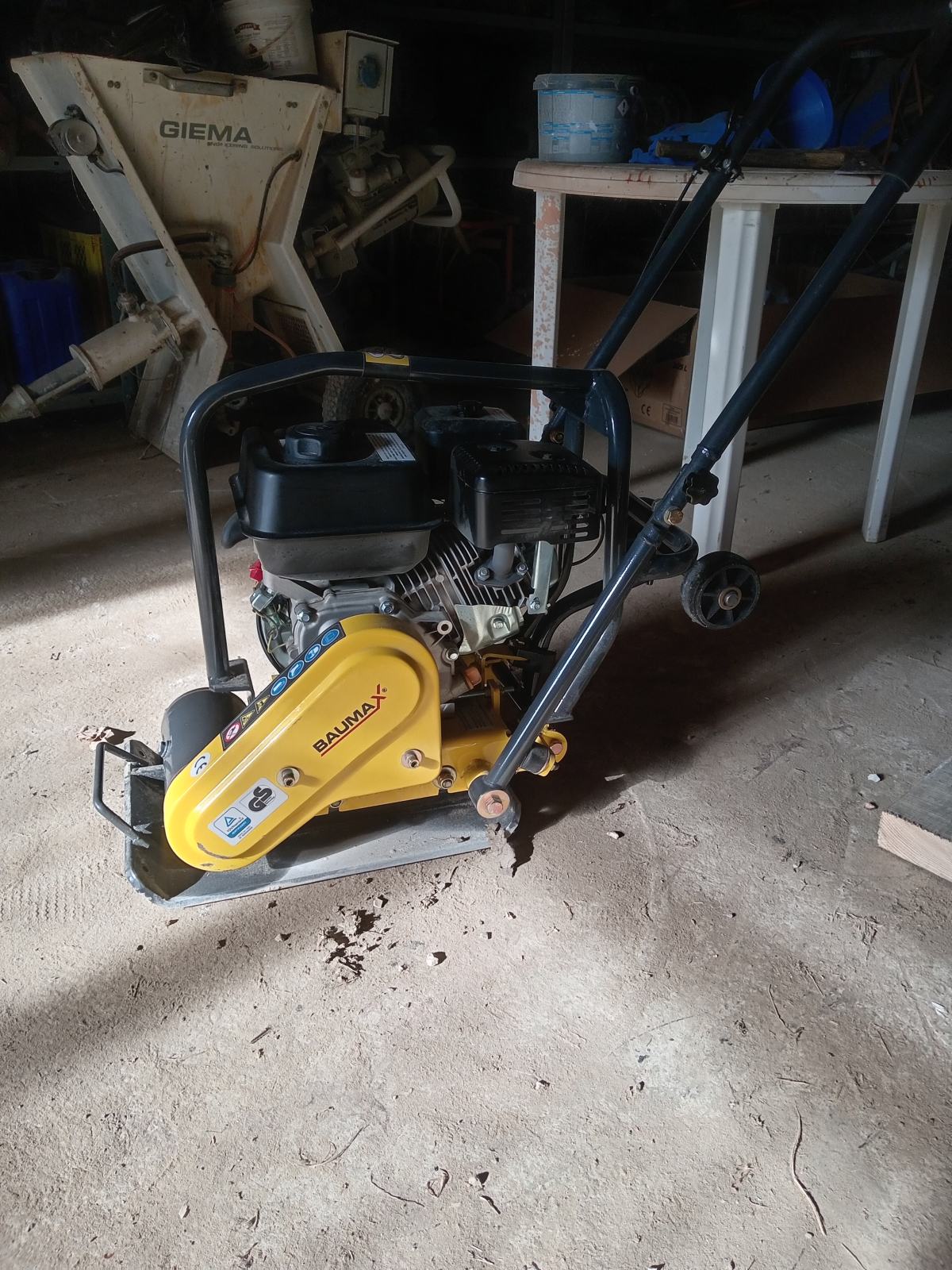 Vibro ploča Baumax