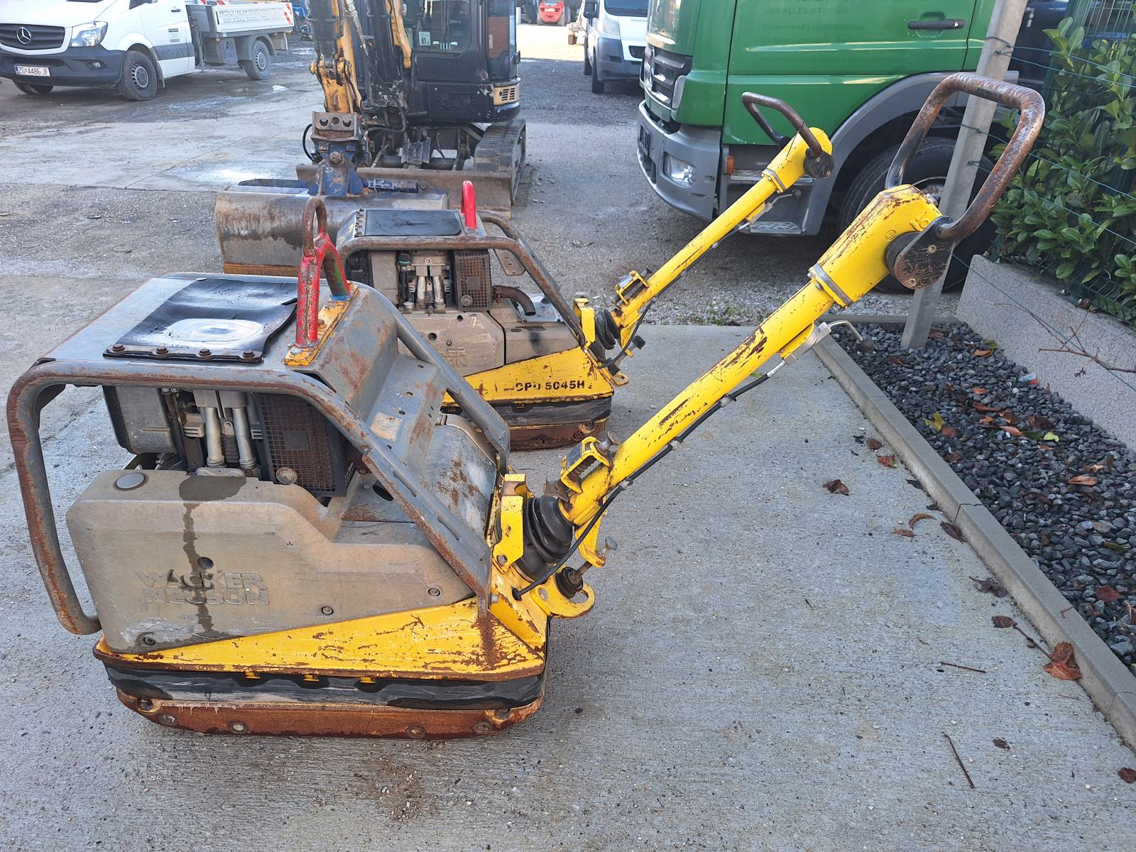 Vibro ploča Wacker Neuson DPU 6555H Težine 476 Kg.
