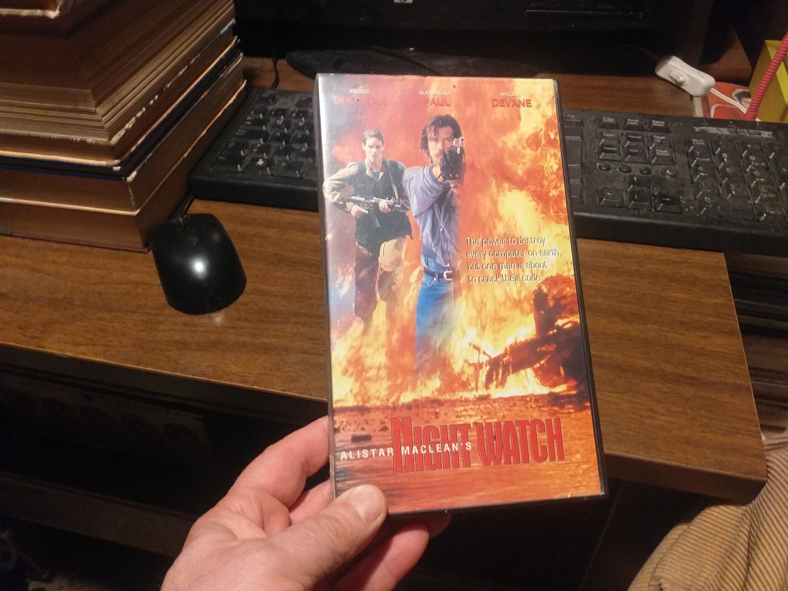VHS NIGHT WATCH NOĆNA STRAŽA PIERCE BROSNAN