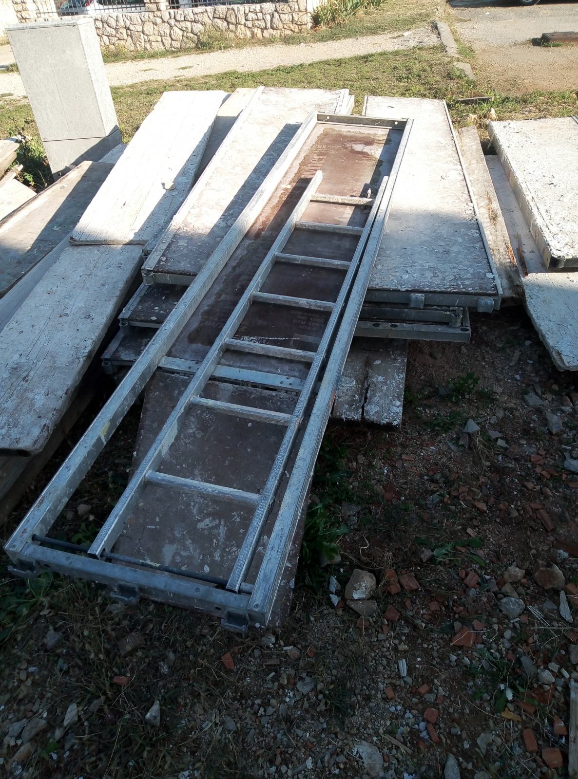 GRAĐEVINSKA H SKELA 600 m 2LAYHER/PLATEC