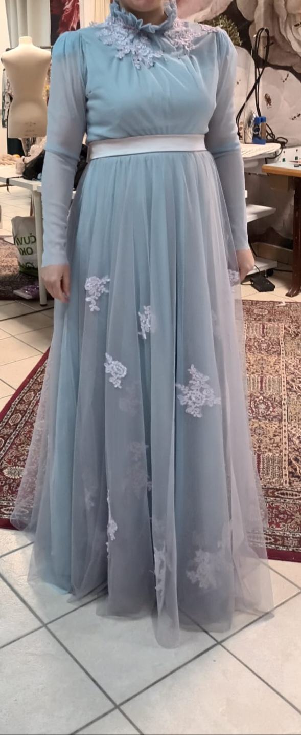 Vjenčanica, ledeno plava