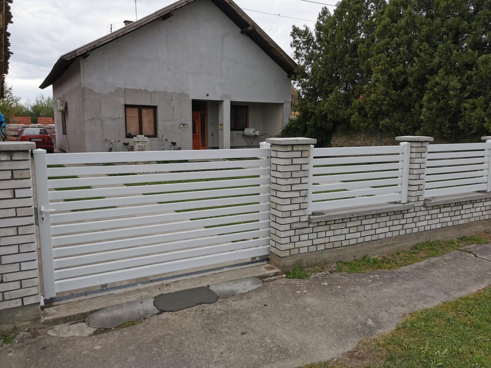 PVC ograda - model AVANGARD