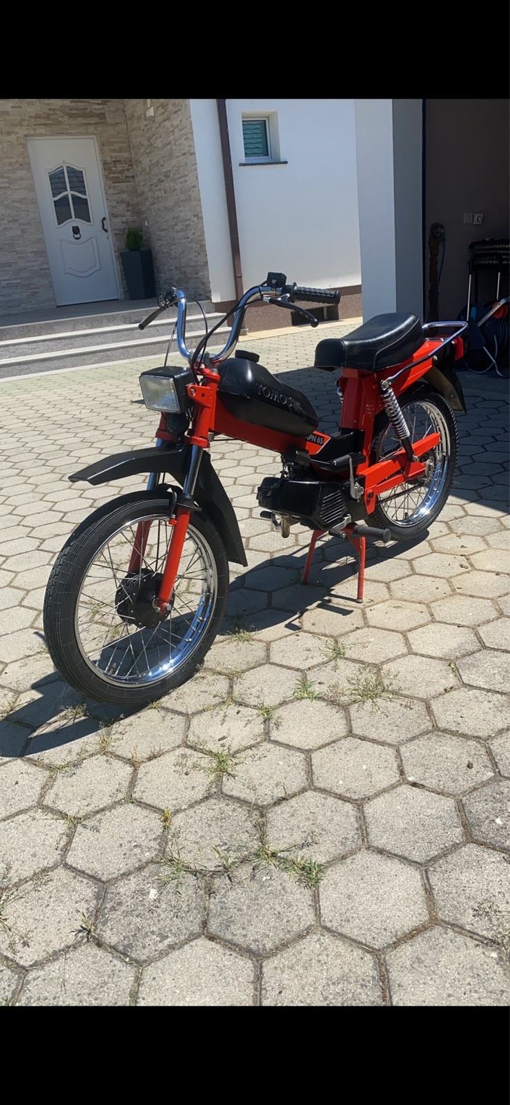 TOMOS APN 6