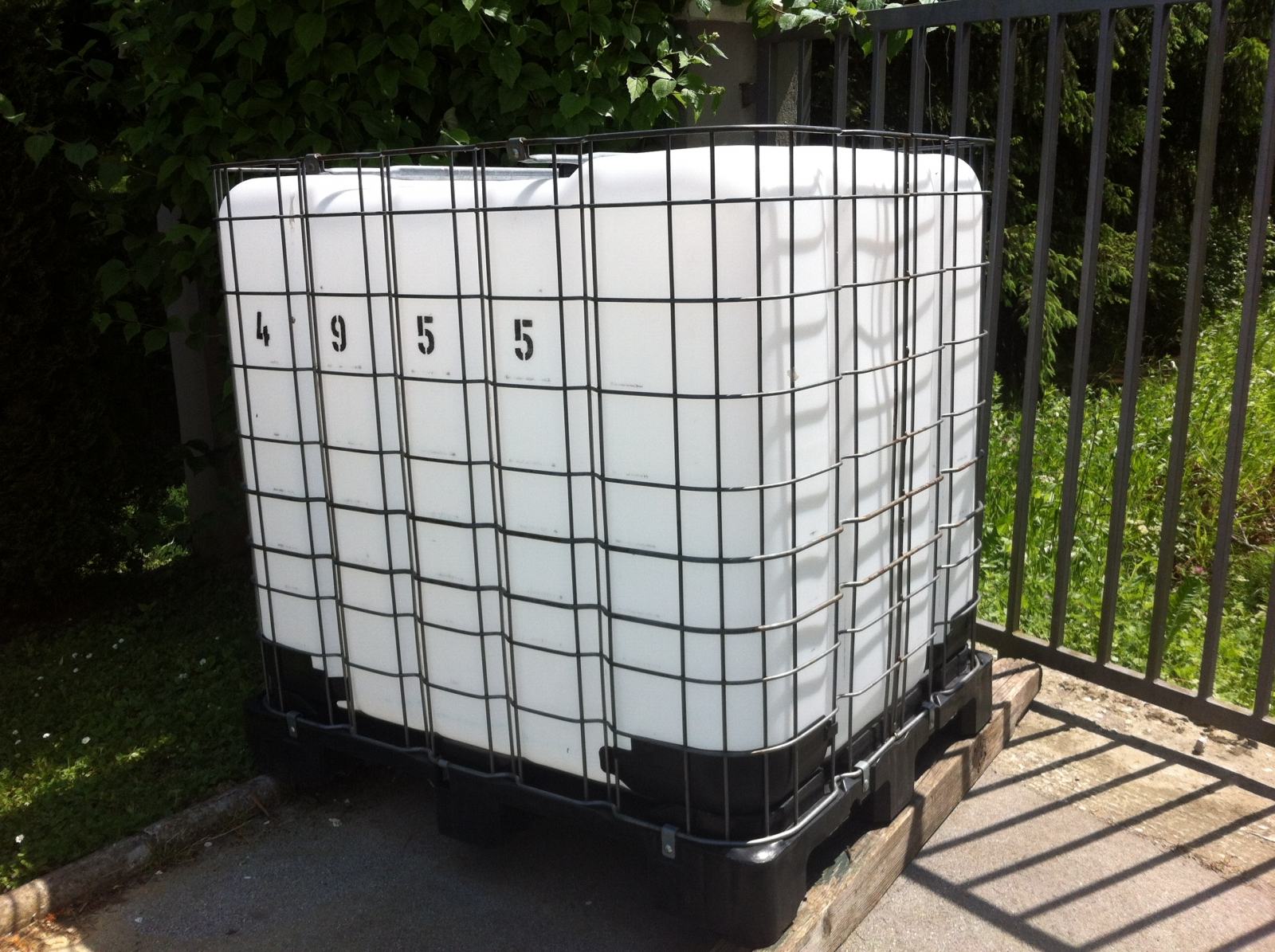 CISTERNA - SPREMNIK ZA VODU 1000 LITARA