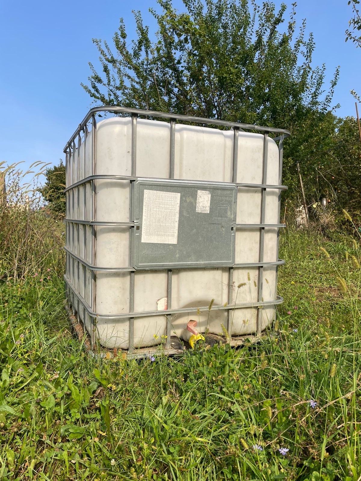 Cisterna za vodu 1000l