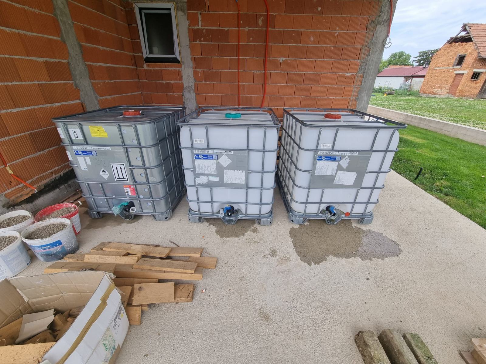 Kontejner PVC za vodu od 1000 lit - kontejner IBC