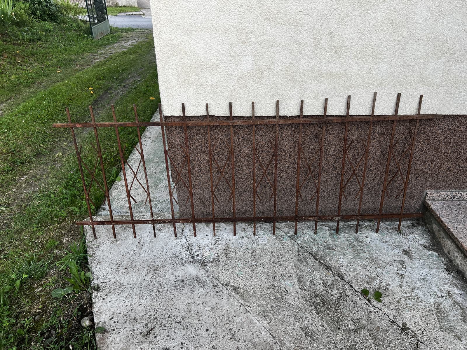 Metalna ograda 200 x 80