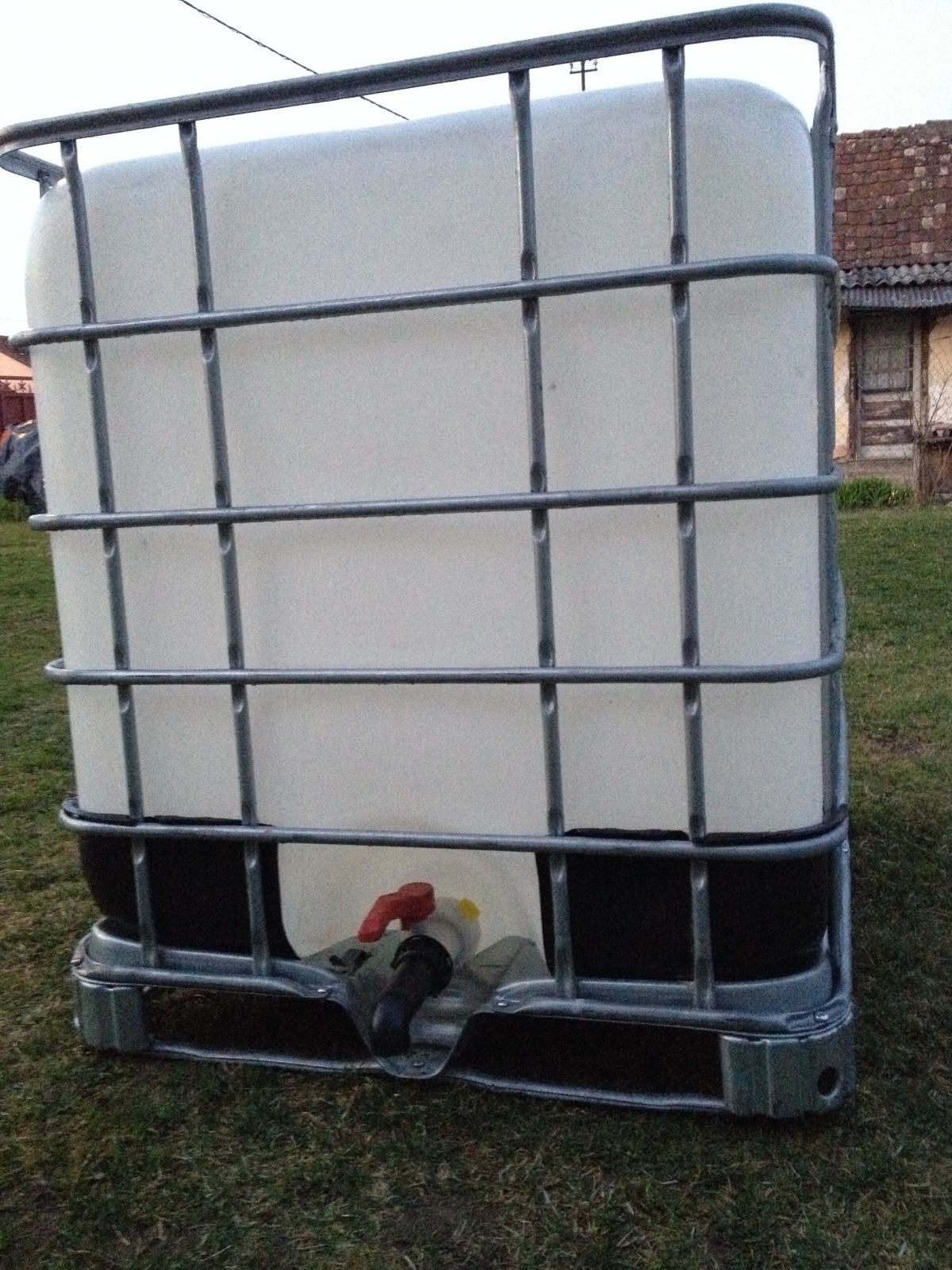 Spremnik za vodu 1000 litara