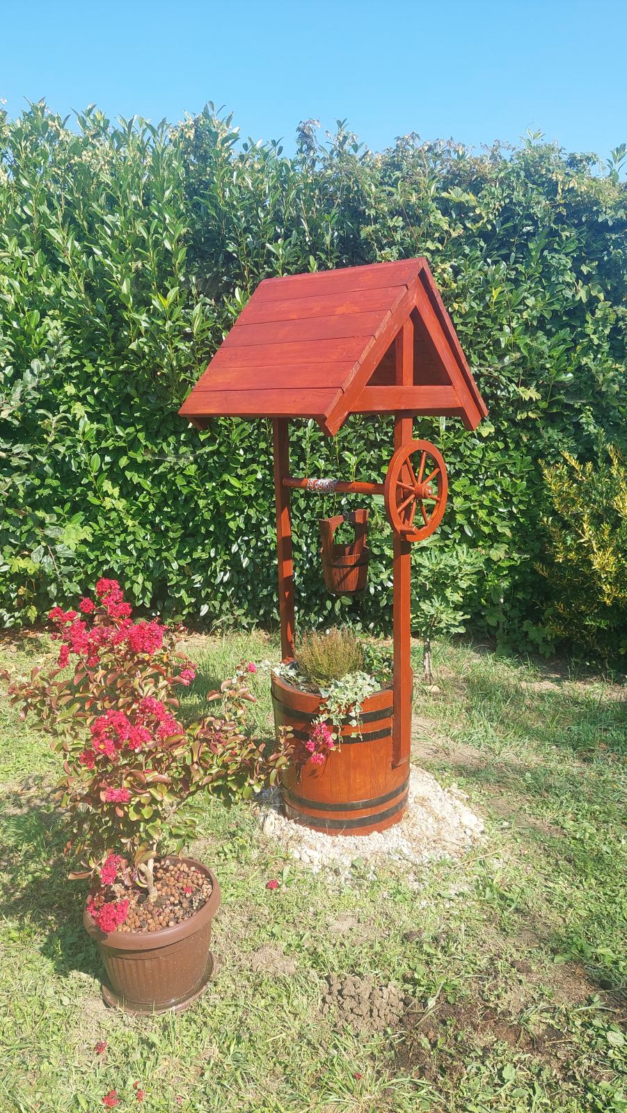 VRTNI DECO. DRVENI BUNAR