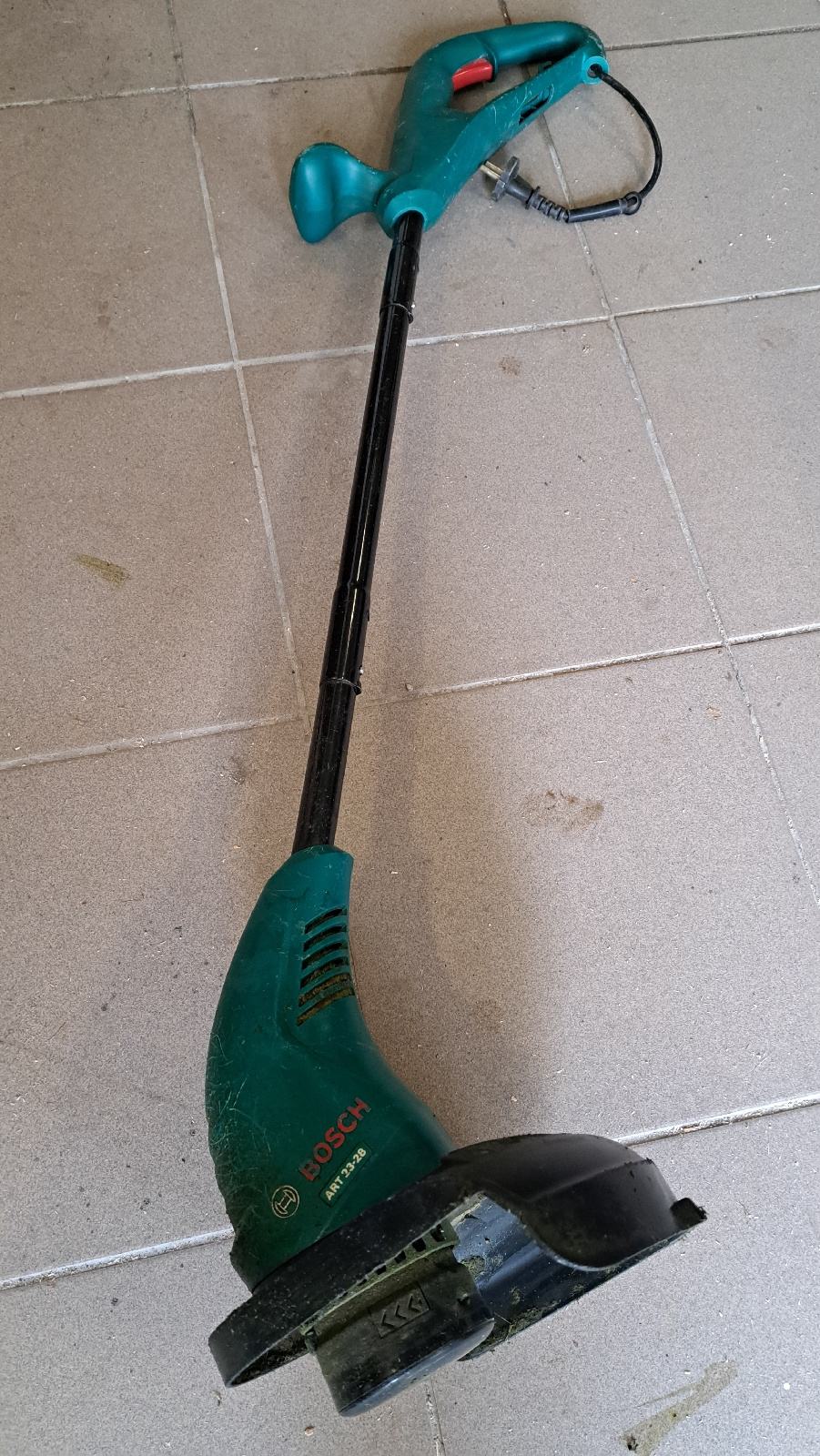 Električni trimer Bosch