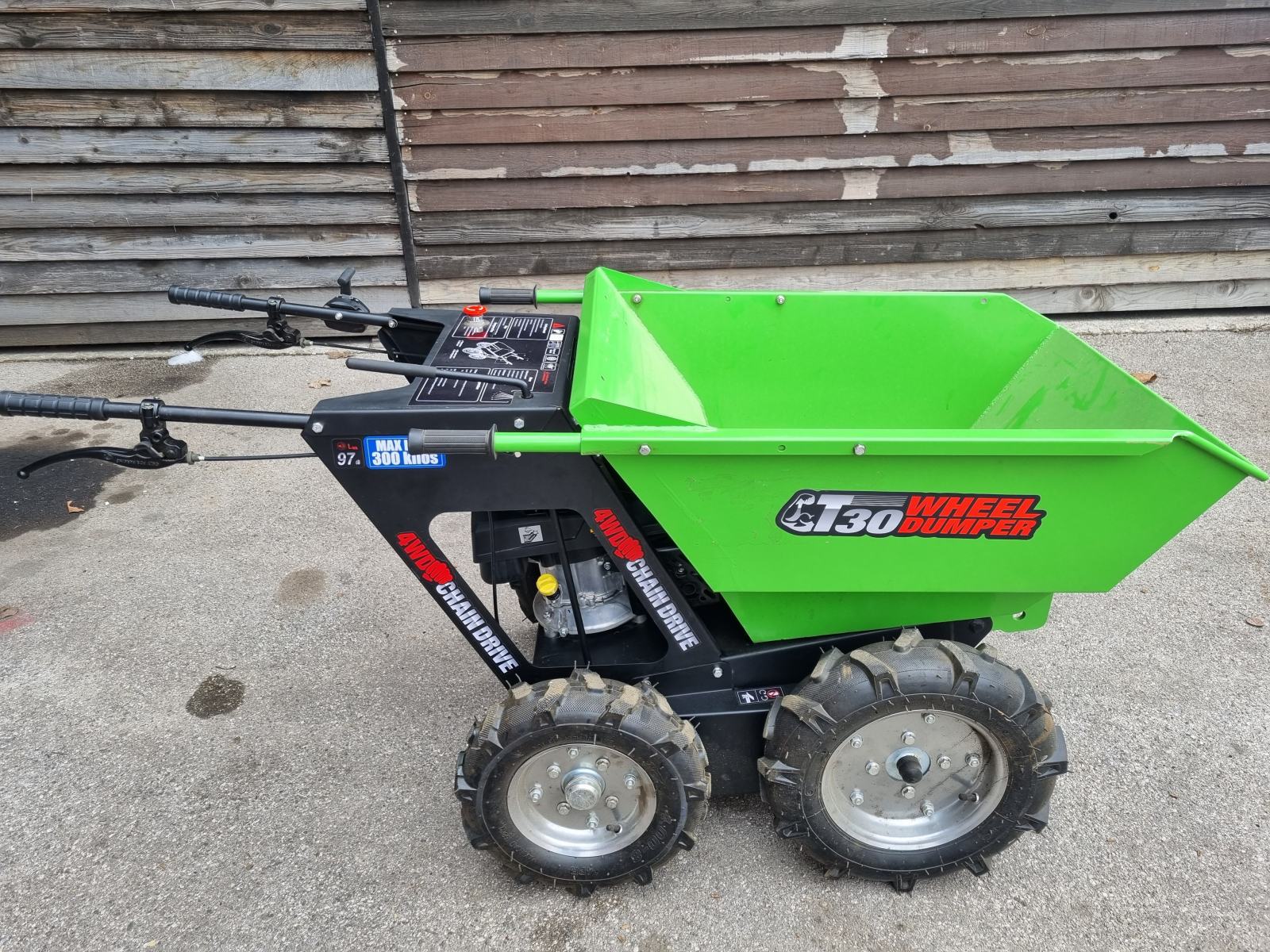 MINI DEMPER 4x4 MOTORNA KOLICA