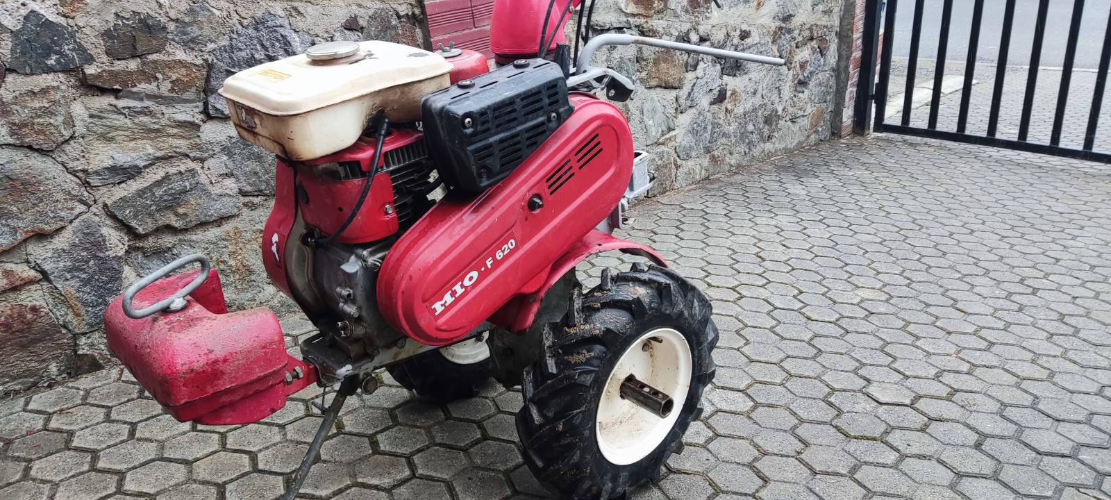 Prodajem MIO F 620 frezu u dobrom stanju