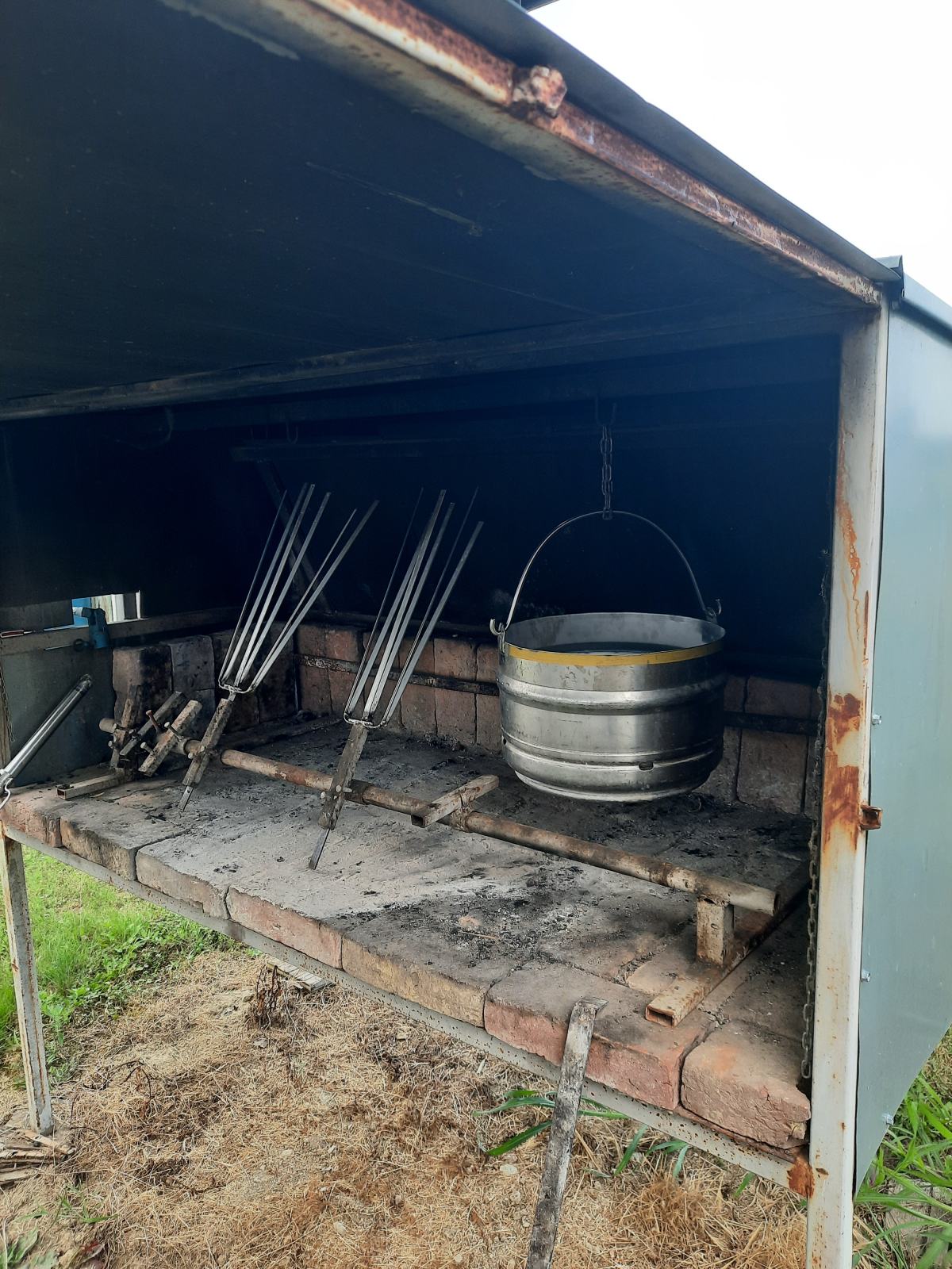 Limena pecenjara 200x100