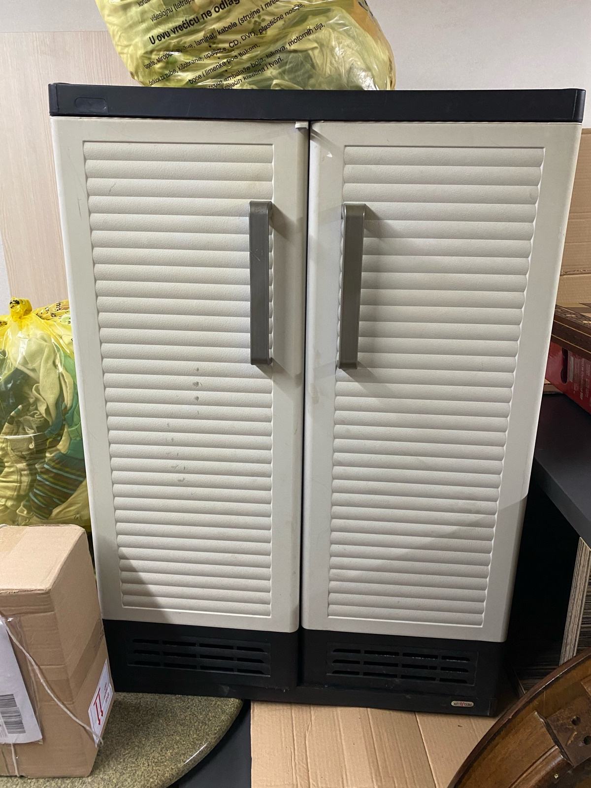 Plasticni ormar za balkon