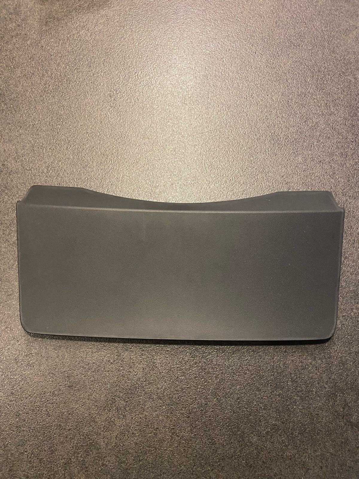 Poklopac za kuku VW Passat/Golf Variant