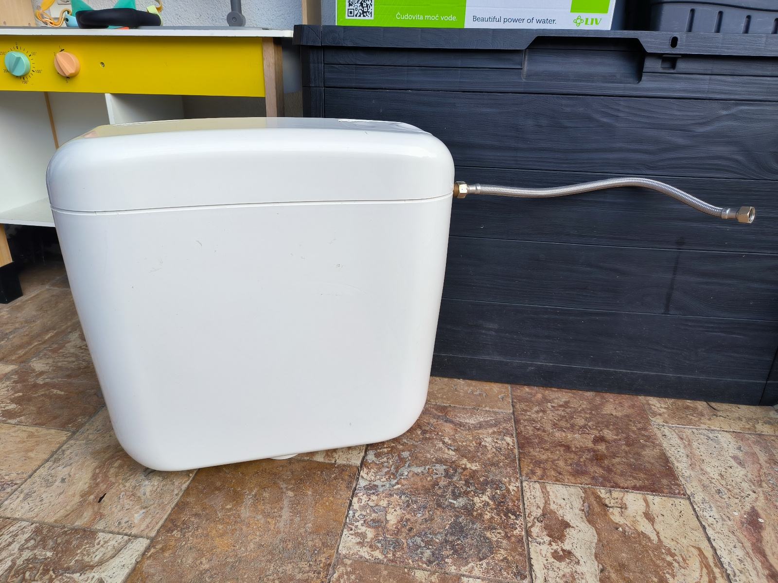 Nadžbukni vodokotlić LIV VISION