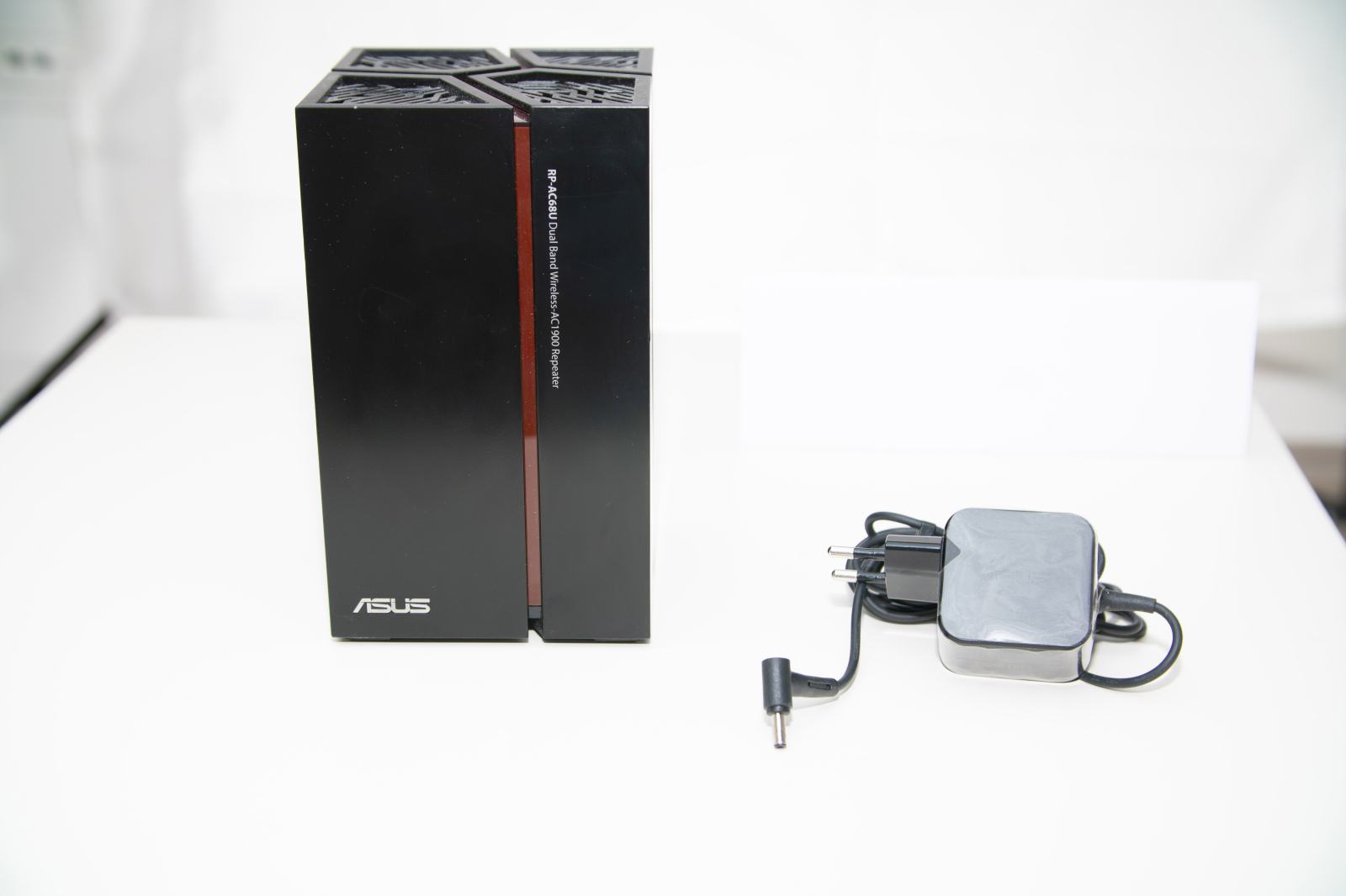 Router ASUS RP-AC68U AC1900 bridge Access Point Repeater USB 3 gigabit