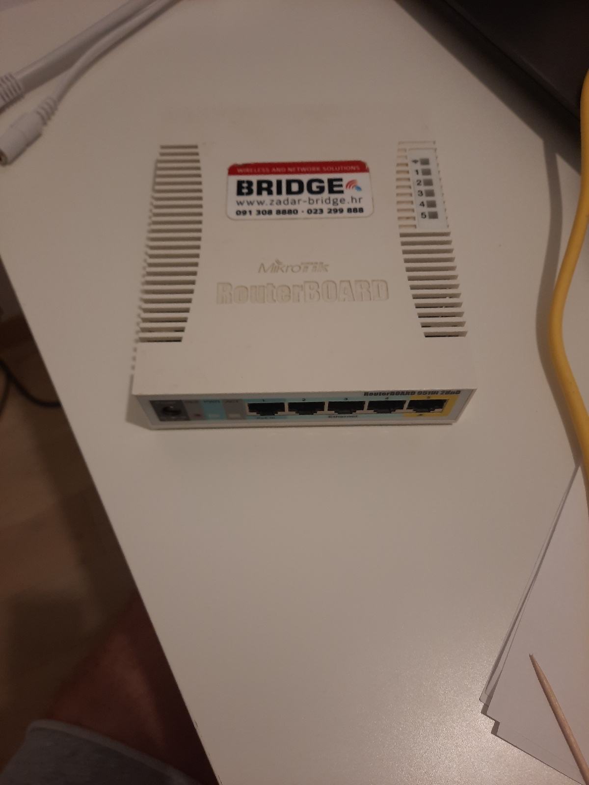 Mikrotik RouterBOARD RB951Ui-2HnD