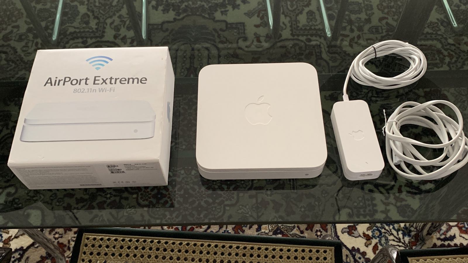 Apple extreme router