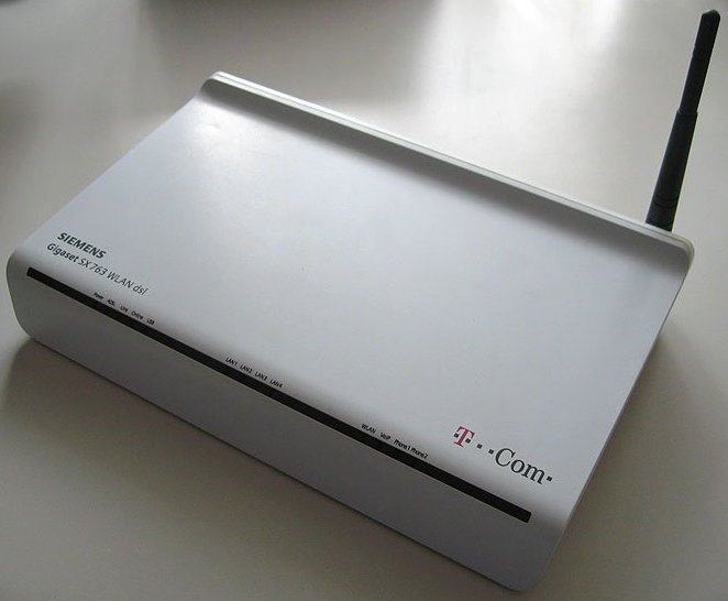 Prodajem ADSL modem router Simens Gigaset SX 763 Wlan dsl