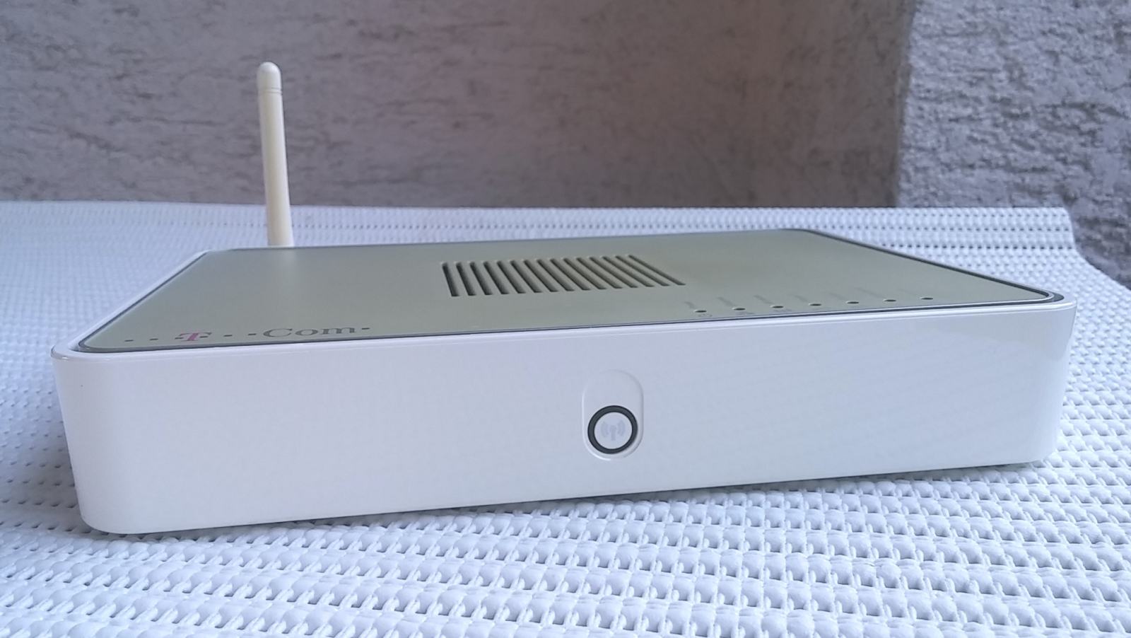 Router Thomson TG782(i), samo 19 kn