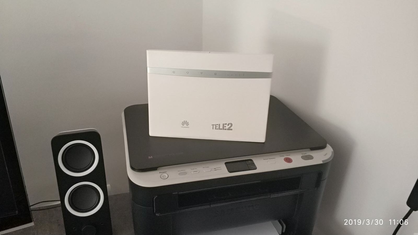 Tele2 pokućni internet router - Huawei B525s-23a