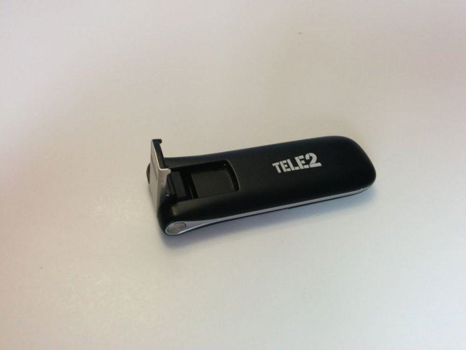 Tele2 USB Internet Stick ( Tele 2 HSDPA Modem Huawei E180 )
