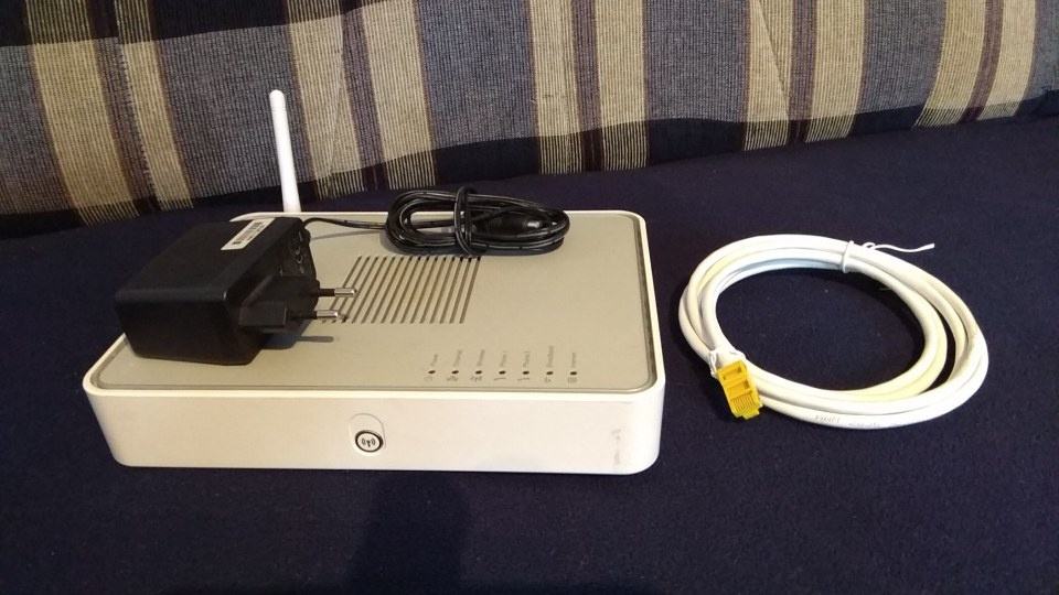 THOMSON TG782i modem