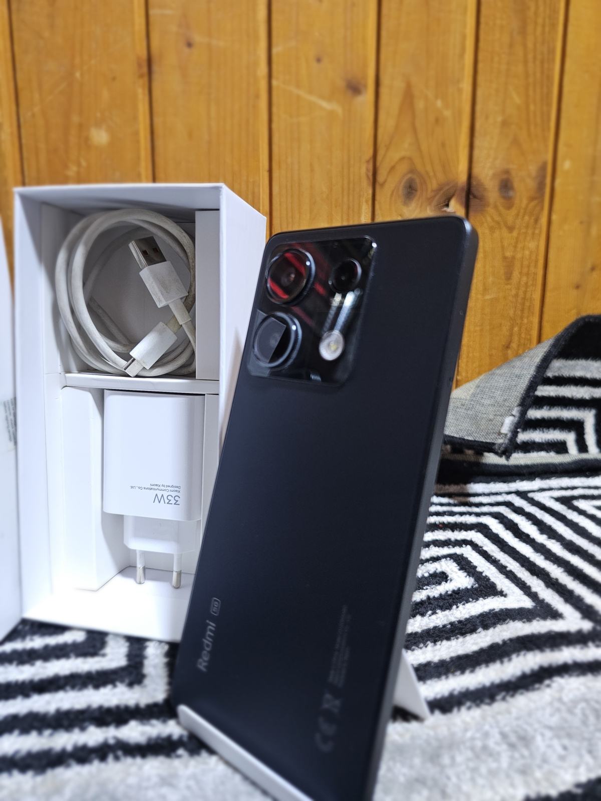 Xiaomi Redmi Note 13 5G – 256 GB – ODLIČNO STANJE