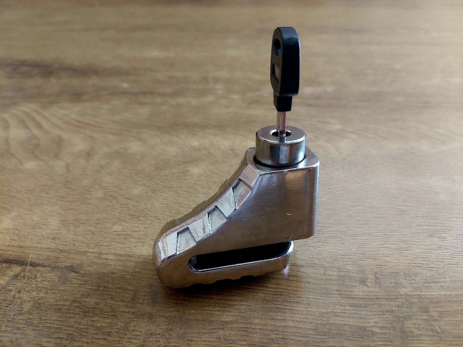 Disc lock