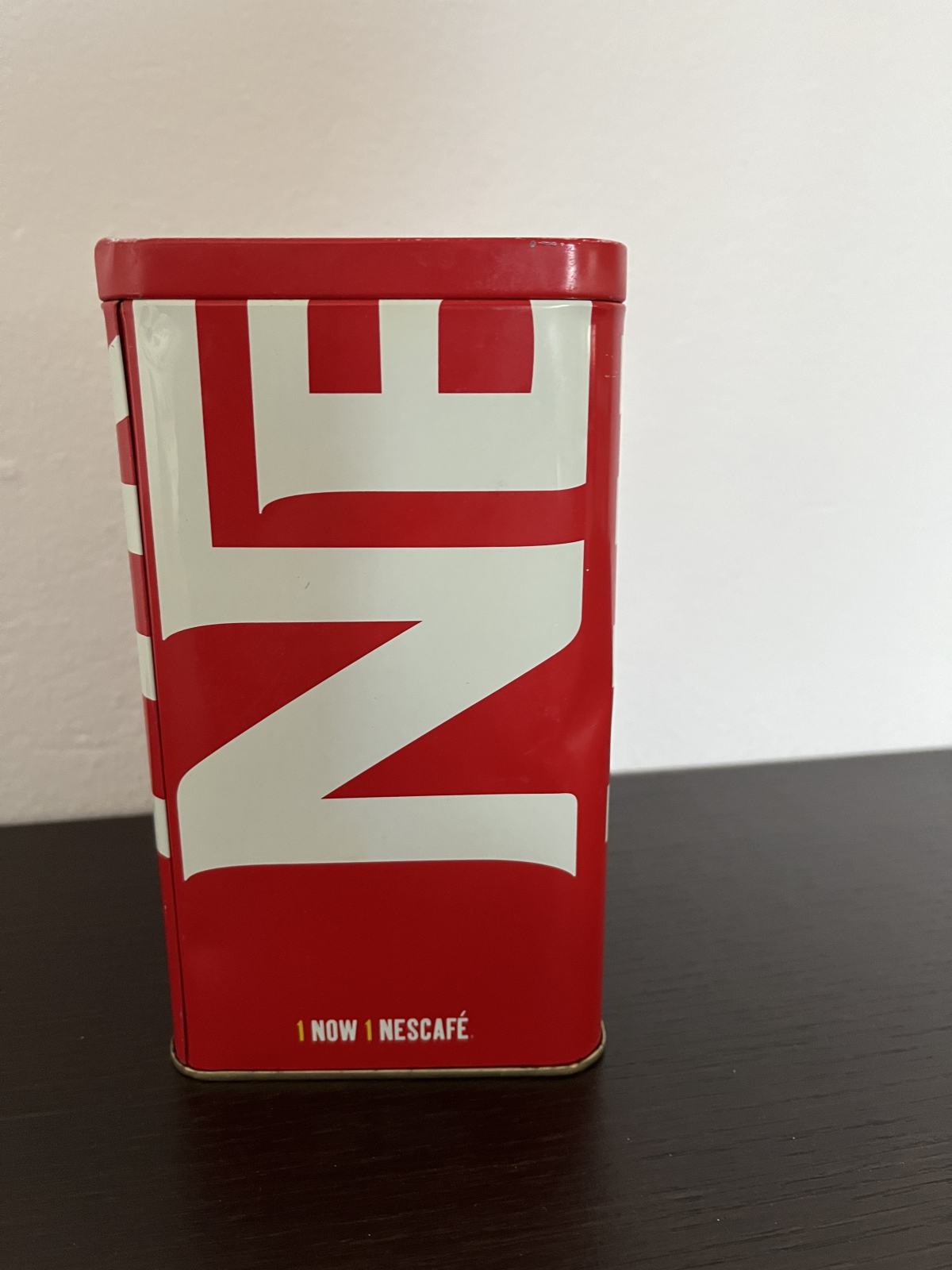 Nescafe limenka/TOTALNA ČISTKA