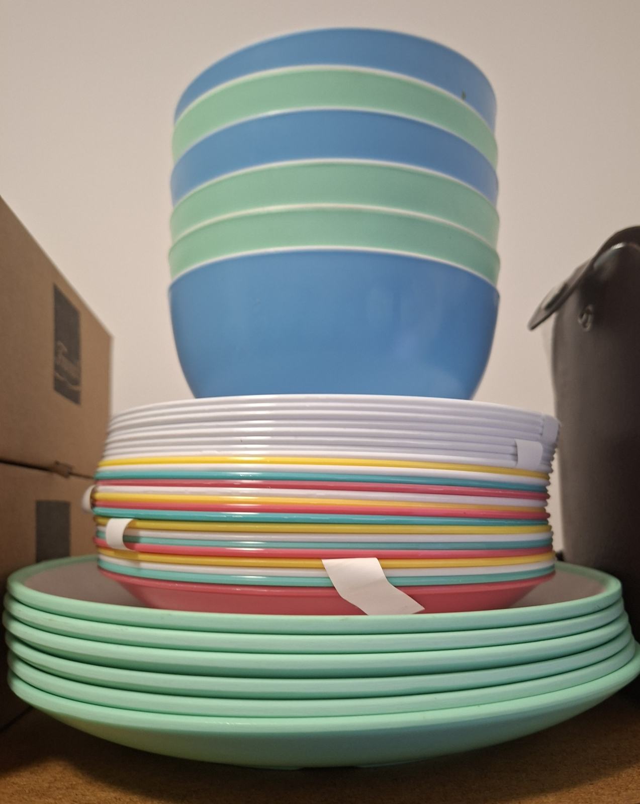 RAZNO PLASTIČNO POSUĐE - NOVO