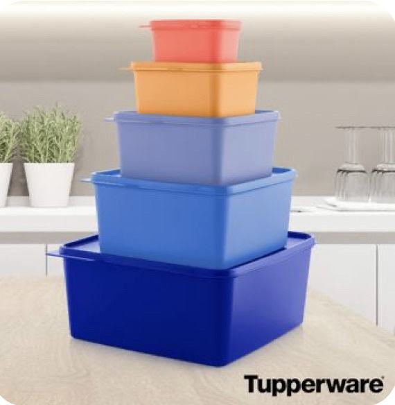 Tupperware basic set