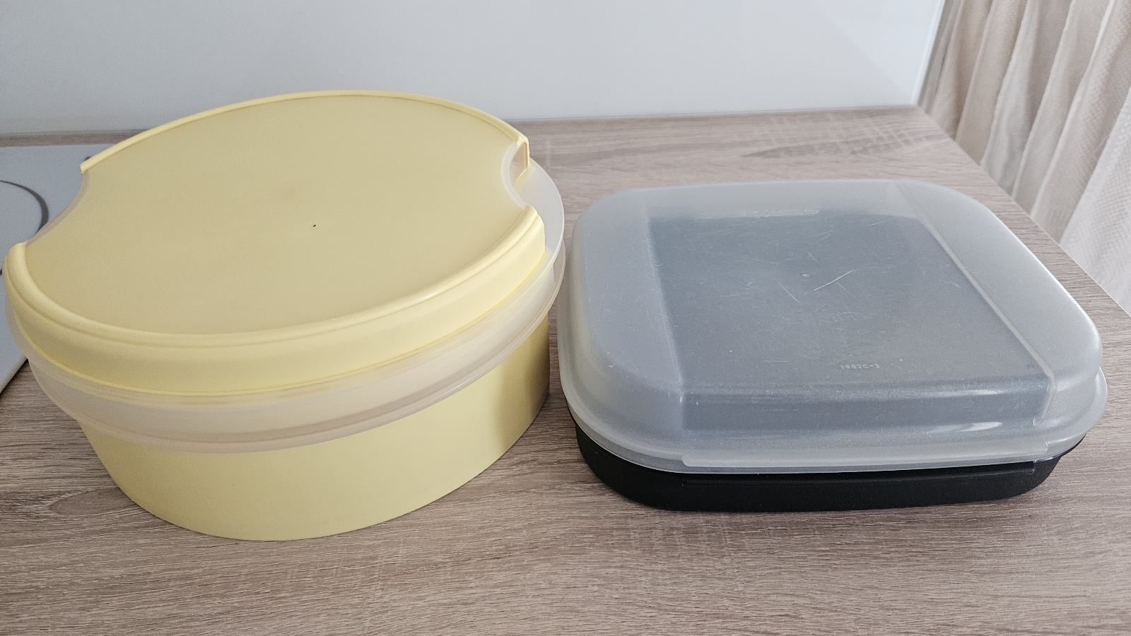 Tupperware set 2 posude za pohranu