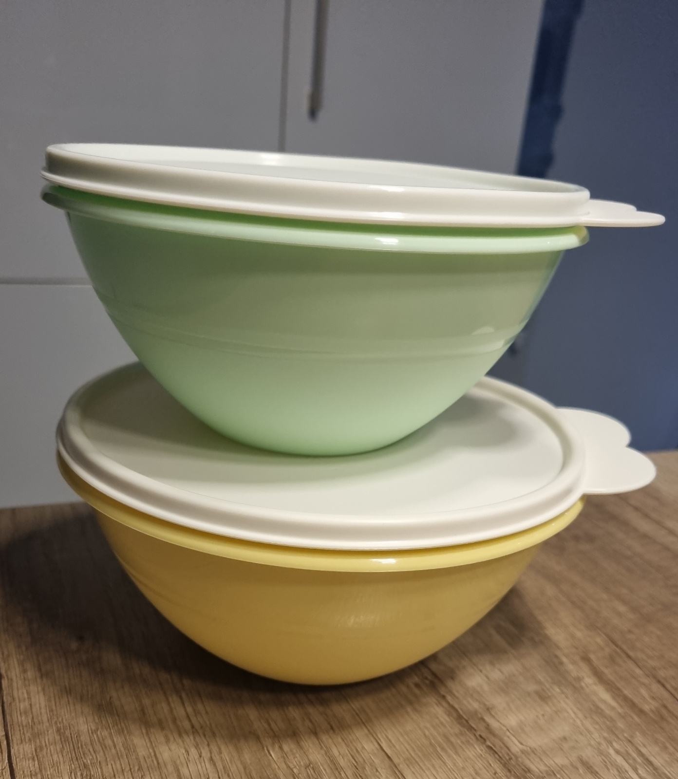 Tupperware set čudesnih posuda