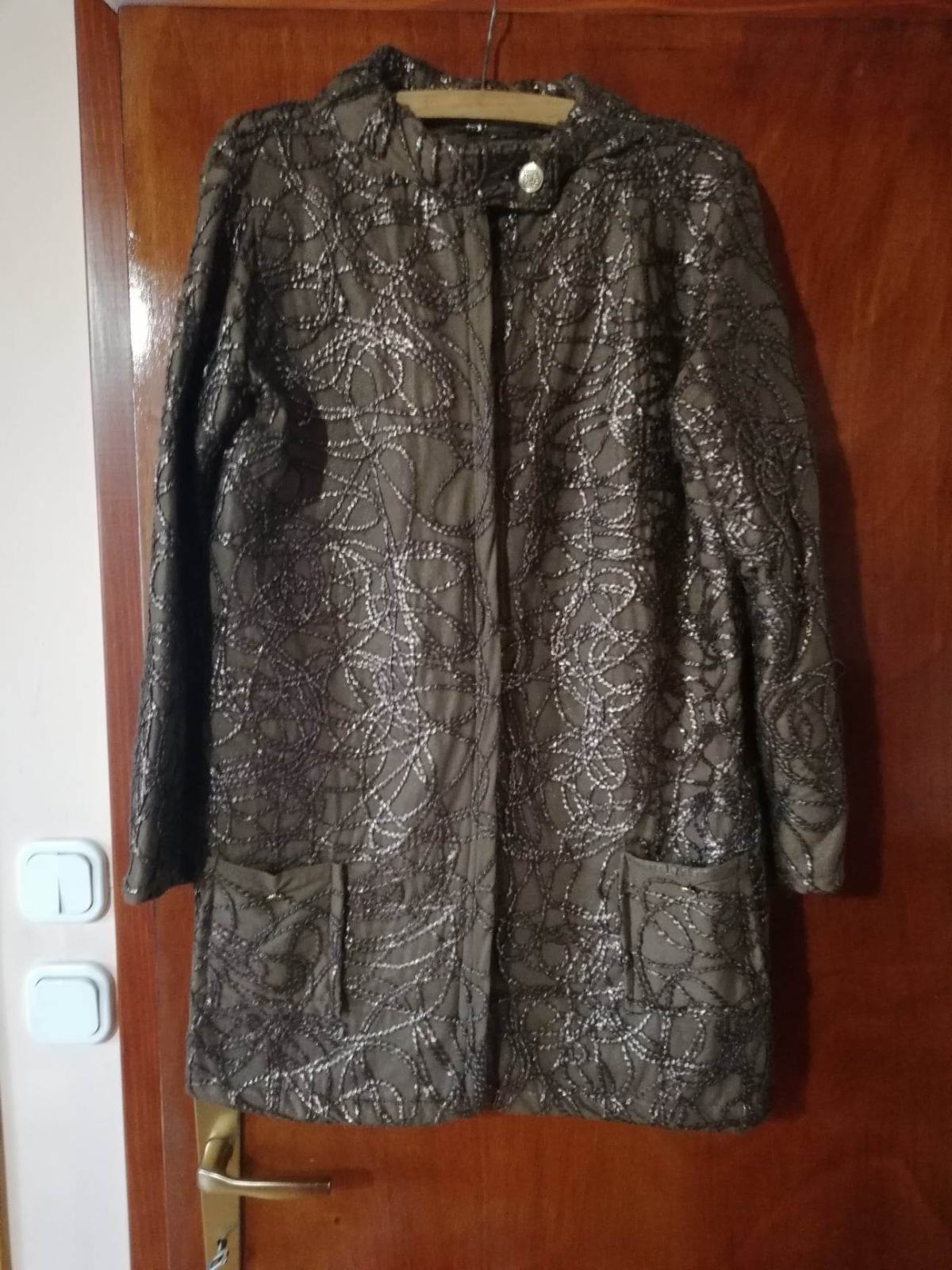 DUGI SAKO BAROKNOG DEZENA